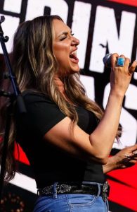 Jacquie Roar - Singer, Songwriter | Book Jacquie Roar